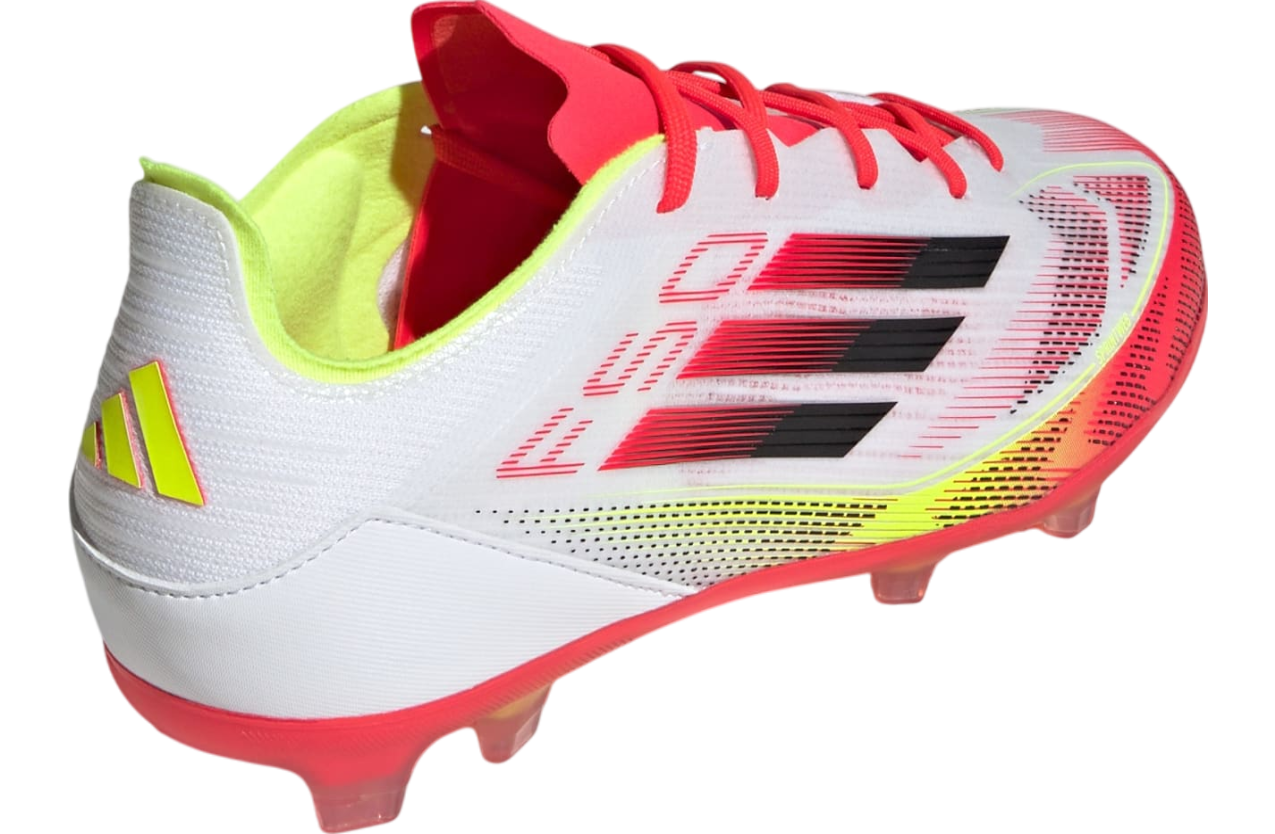 アディゼロf50レザー支給品 争っ アディゼロf50レザー支給品 争っ